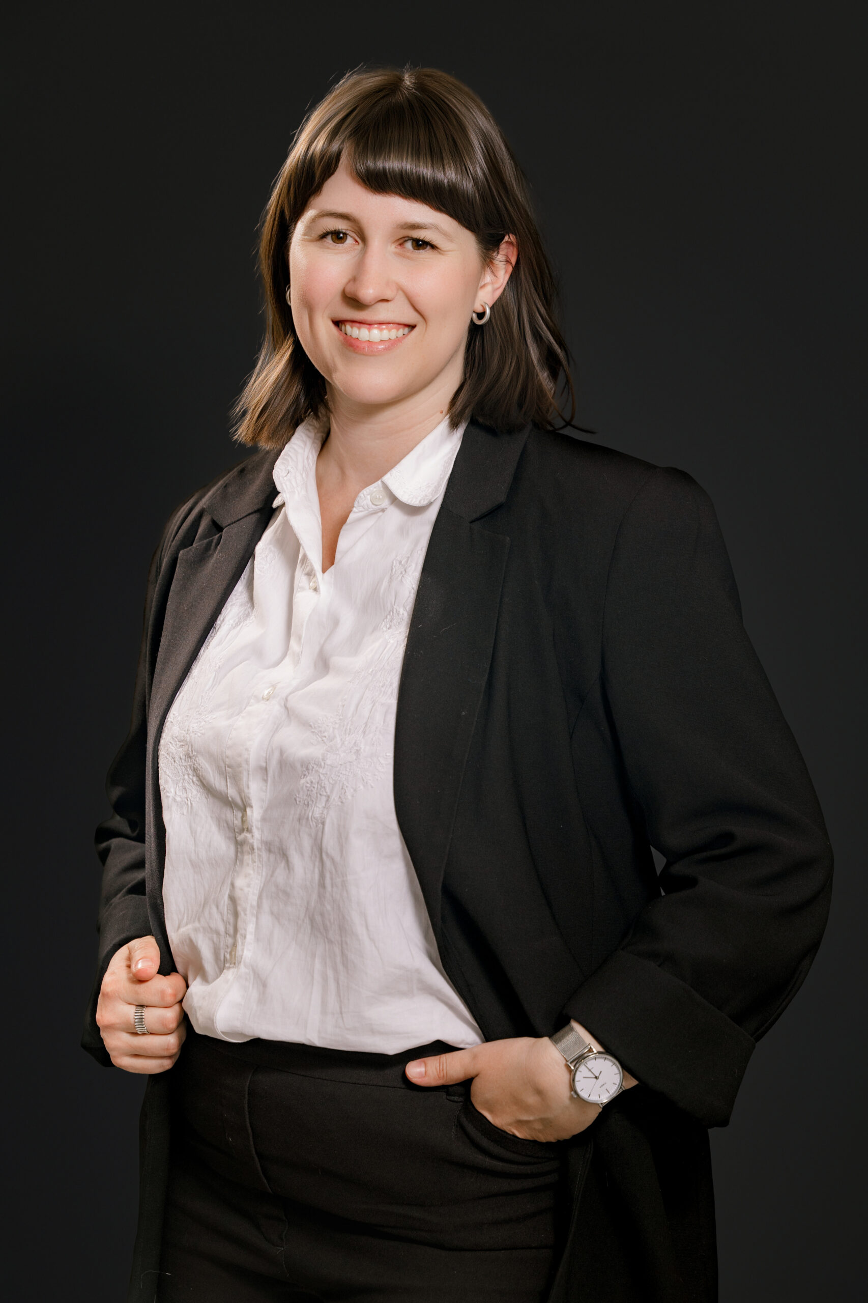 Jade DeFehr, B.A., J.D. | Simmonds and Associates